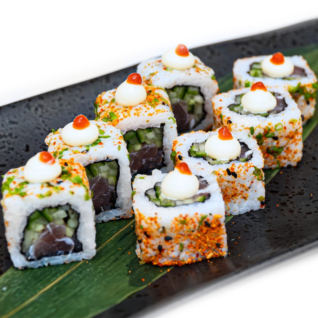 Spicy Tuna Maki (8pcs) - On The Go Eshop | A New Culinary Experience